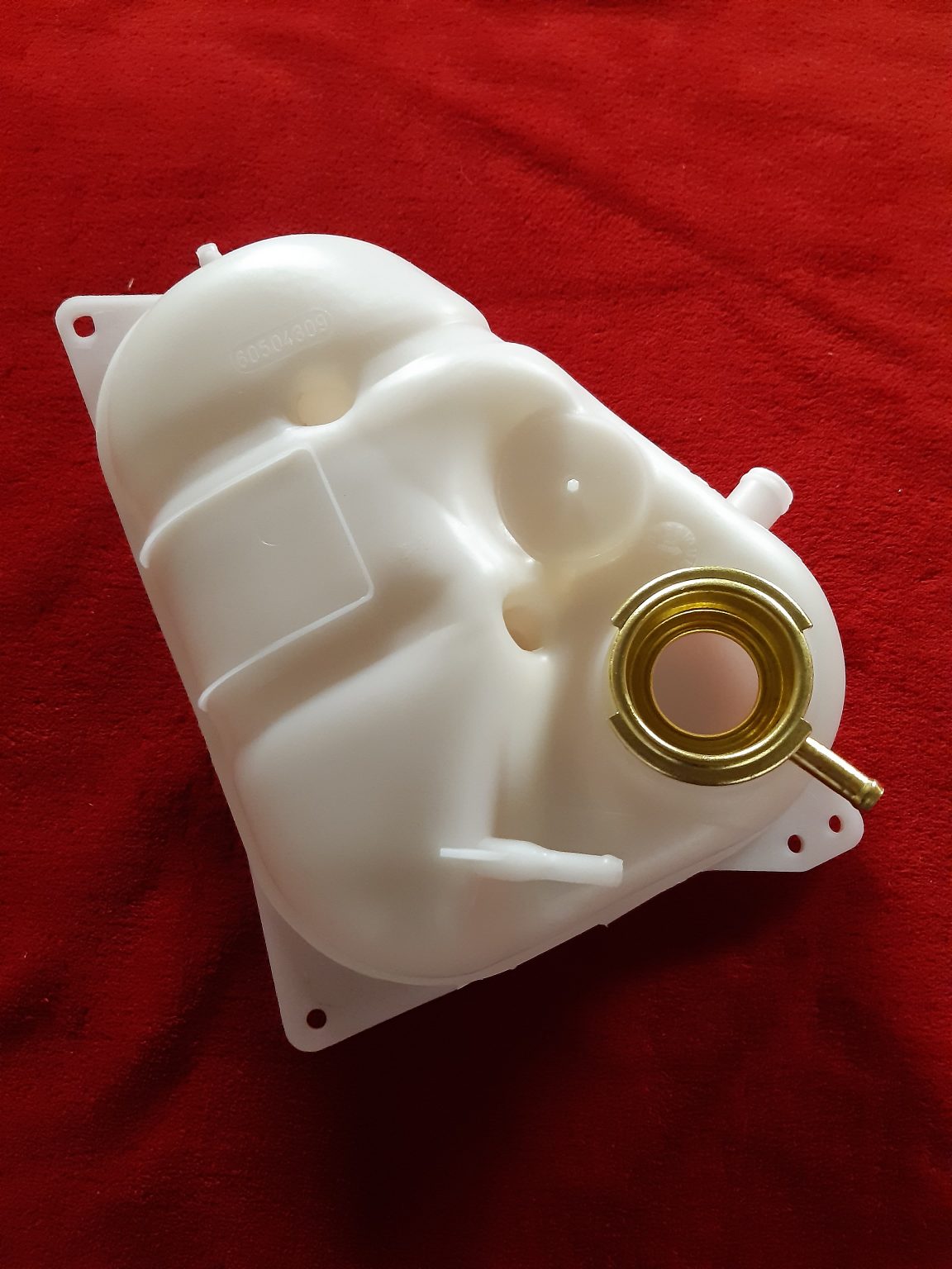 Header Tank (Plastic) – SudShop